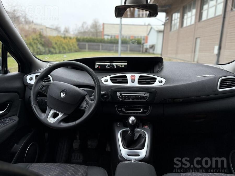 Pelēks Renault Megane 2010 Jelgava, ar dzinēja tilpumu 1.90 L un nobraukumu 204 tūkst. km par 3150 €, foto 13 vietnē AUTOMOTO.COM.LV