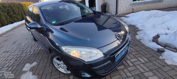 Pelēks Renault Megane 2010 Kauņa, ar dzinēja tilpumu 1.50 L un nobraukumu 185 tūkst. km par 2700 €, foto 2 vietnē AUTOMOTO.COM.LV