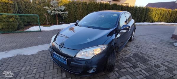 Pelēks Renault Megane 2010 Kauņa, ar dzinēja tilpumu 1.50 L un nobraukumu 185 tūkst. km par 2700 €, foto 3 vietnē AUTOMOTO.COM.LV