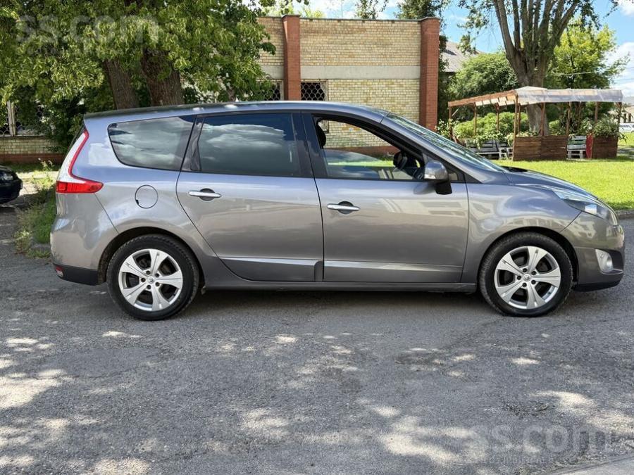 Grey Renault Megane 2010 in Jelgava, with an engine capacity of 1.90 L and mileage of 375 thousand km for 2350 €, photo 6 on AUTOMOTO.COM.LV