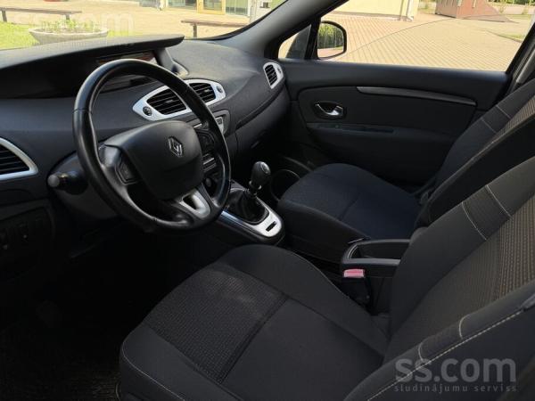 Pelēks Renault Megane 2010 Jelgava, ar dzinēja tilpumu 1.90 L un nobraukumu 375 tūkst. km par 2350 €, foto 6 vietnē AUTOMOTO.COM.LV