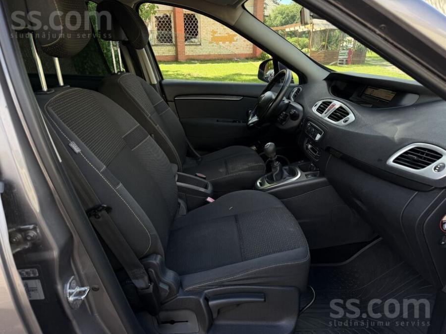 Grey Renault Megane 2010 in Jelgava, with an engine capacity of 1.90 L and mileage of 375 thousand km for 2350 €, photo 8 on AUTOMOTO.COM.LV