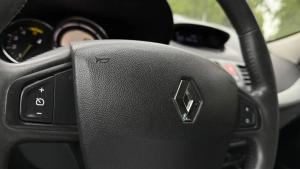 Pelēks Renault Megane 2010 Jelgava, ar dzinēja tilpumu 1.50 L un nobraukumu 303 tūkst. km par 1990 €, foto 18 vietnē AUTOMOTO.COM.LV