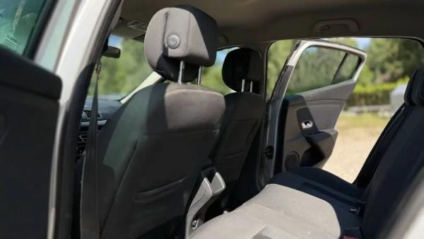Pelēks Renault Megane 2010 Jelgava, ar dzinēja tilpumu 1.50 L un nobraukumu 303 tūkst. km par 1990 €, foto 8 vietnē AUTOMOTO.COM.LV