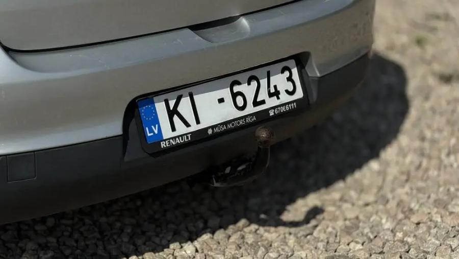 Pelēks Renault Megane 2010 Jelgava, ar dzinēja tilpumu 1.50 L un nobraukumu 303 tūkst. km par 1990 €, foto 17 vietnē AUTOMOTO.COM.LV