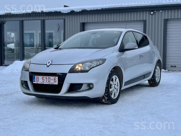 Grey Renault Megane 2011 in Cesis, with an engine capacity of 1.50 L and mileage of 273 thousand km for 3500 €, photo 1 on AUTOMOTO.COM.LV