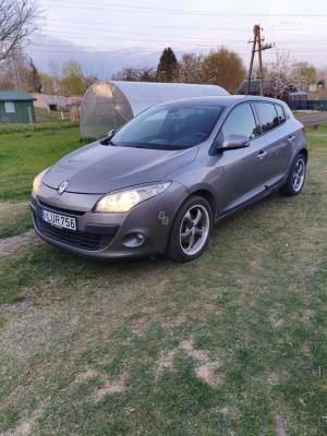 Grey Renault Megane 2011 in Silute, with an engine capacity of 1.50 L and mileage of 230 thousand km for 4500 €, photo  on AUTOMOTO.COM.LV