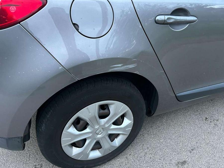 Pelēks Renault Megane 2011 Pakruojis, ar dzinēja tilpumu 1.46 L un nobraukumu 59 tūkst. km par 3650 €, foto 9 vietnē AUTOMOTO.COM.LV