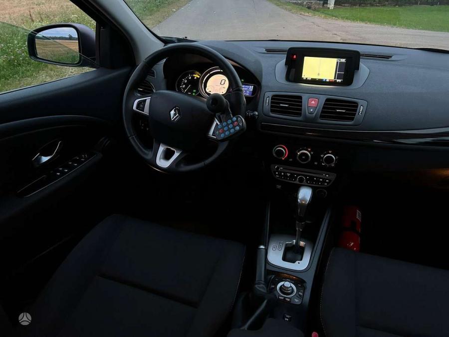 Pelēks Renault Megane 2011 Pakruojis, ar dzinēja tilpumu 1.46 L un nobraukumu 59 tūkst. km par 3650 €, foto 18 vietnē AUTOMOTO.COM.LV