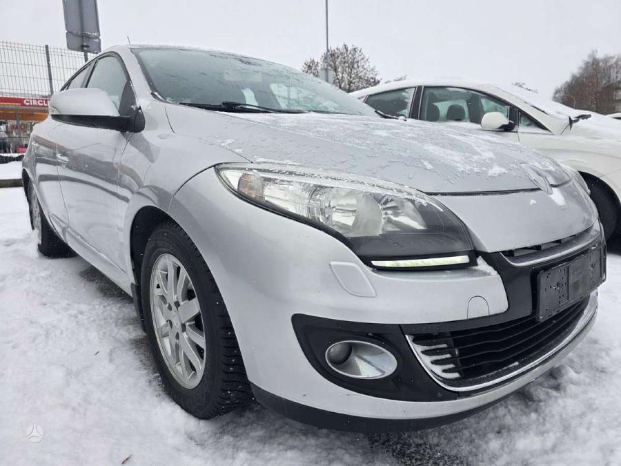 Pelēks Renault Megane 2012 Marijampole, ar dzinēja tilpumu 1.46 L un nobraukumu 263 tūkst. km par 2950 €, foto 5 vietnē AUTOMOTO.COM.LV