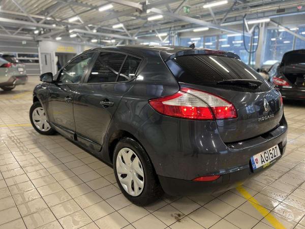 Pelēks Renault Megane 2012 Viļņa, ar dzinēja tilpumu 1.60 L un nobraukumu 279 tūkst. km par 2190 €, foto 5 vietnē AUTOMOTO.COM.LV