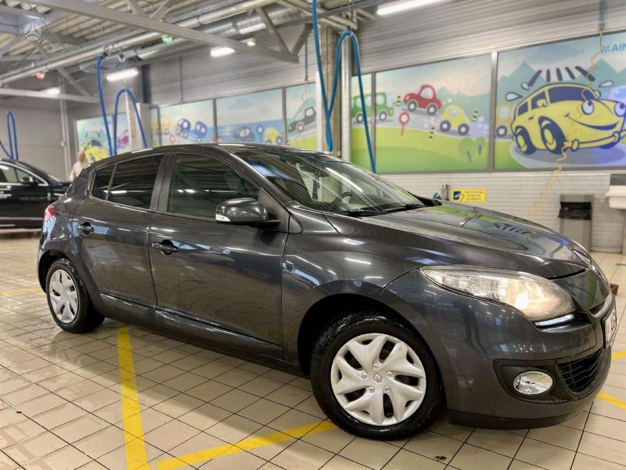 Pelēks Renault Megane 2012 Viļņa, ar dzinēja tilpumu 1.60 L un nobraukumu 279 tūkst. km par 2190 €, foto 9 vietnē AUTOMOTO.COM.LV
