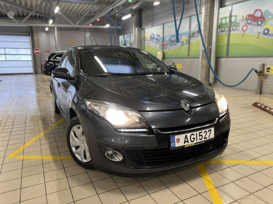 Pelēks Renault Megane 2012 Viļņa, ar dzinēja tilpumu 1.60 L un nobraukumu 279 tūkst. km par 2190 €, foto 11 vietnē AUTOMOTO.COM.LV