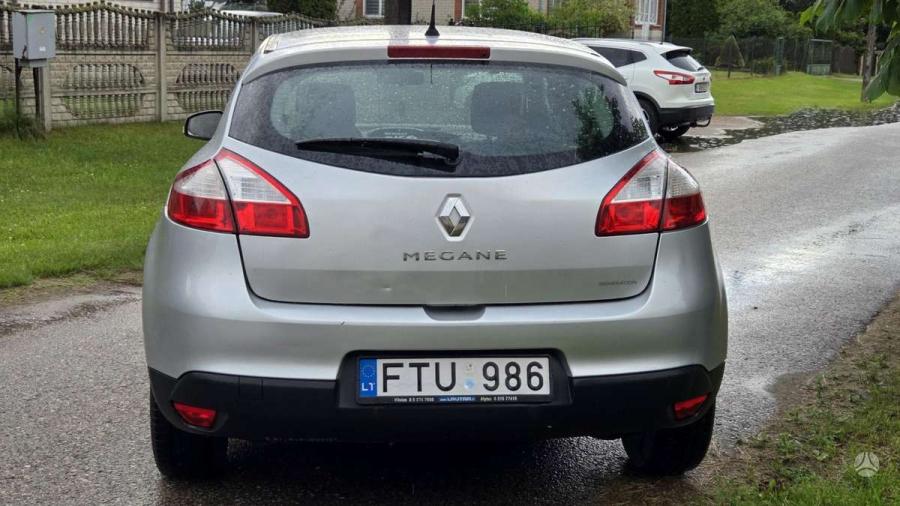 Pelēks Renault Megane 2012 Viļņa, ar dzinēja tilpumu 1.46 L un nobraukumu 156 tūkst. km par 3100 €, foto 3 vietnē AUTOMOTO.COM.LV