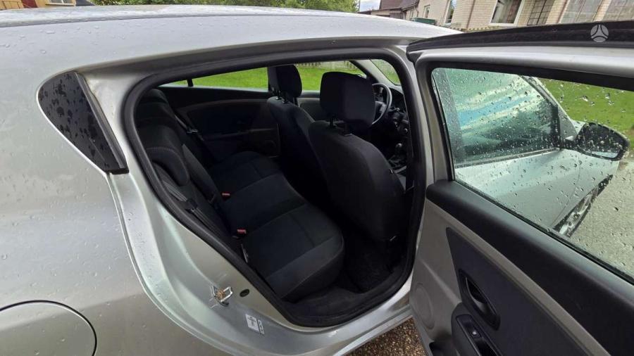 Pelēks Renault Megane 2012 Viļņa, ar dzinēja tilpumu 1.46 L un nobraukumu 156 tūkst. km par 3100 €, foto 5 vietnē AUTOMOTO.COM.LV