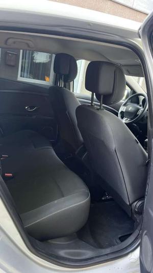 Pelēks Renault Megane 2012 Šilutė, ar dzinēja tilpumu 1.46 L un nobraukumu 243 tūkst. km par 2999 €, foto 17 vietnē AUTOMOTO.COM.LV