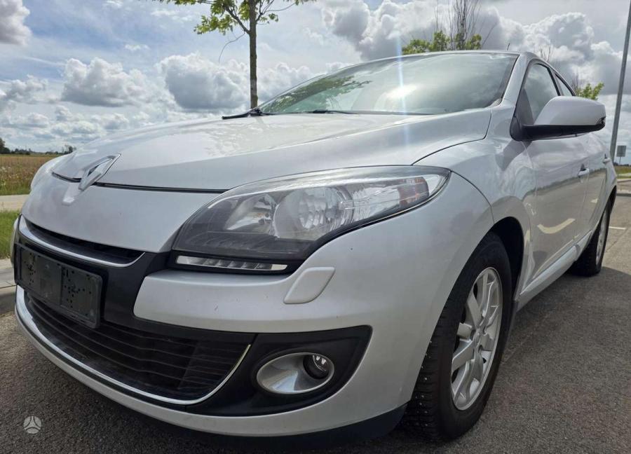 Grey Renault Megane 2012 in Marijampole, with an engine capacity of 1.46 L and mileage of 268 thousand km for 2950 €, photo 1 on AUTOMOTO.COM.LV
