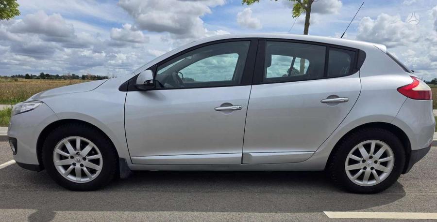 Grey Renault Megane 2012 in Marijampole, with an engine capacity of 1.46 L and mileage of 268 thousand km for 2950 €, photo 3 on AUTOMOTO.COM.LV