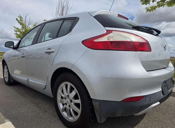 Grey Renault Megane 2012 in Marijampole, with an engine capacity of 1.46 L and mileage of 268 thousand km for 2950 €, photo 3 on AUTOMOTO.COM.LV