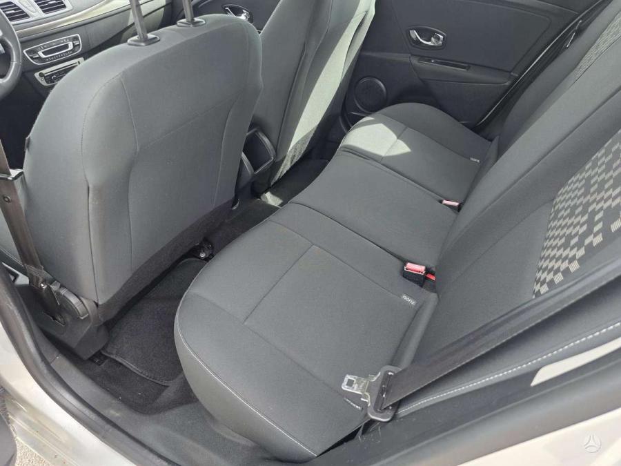 Grey Renault Megane 2012 in Marijampole, with an engine capacity of 1.46 L and mileage of 268 thousand km for 2950 €, photo 9 on AUTOMOTO.COM.LV
