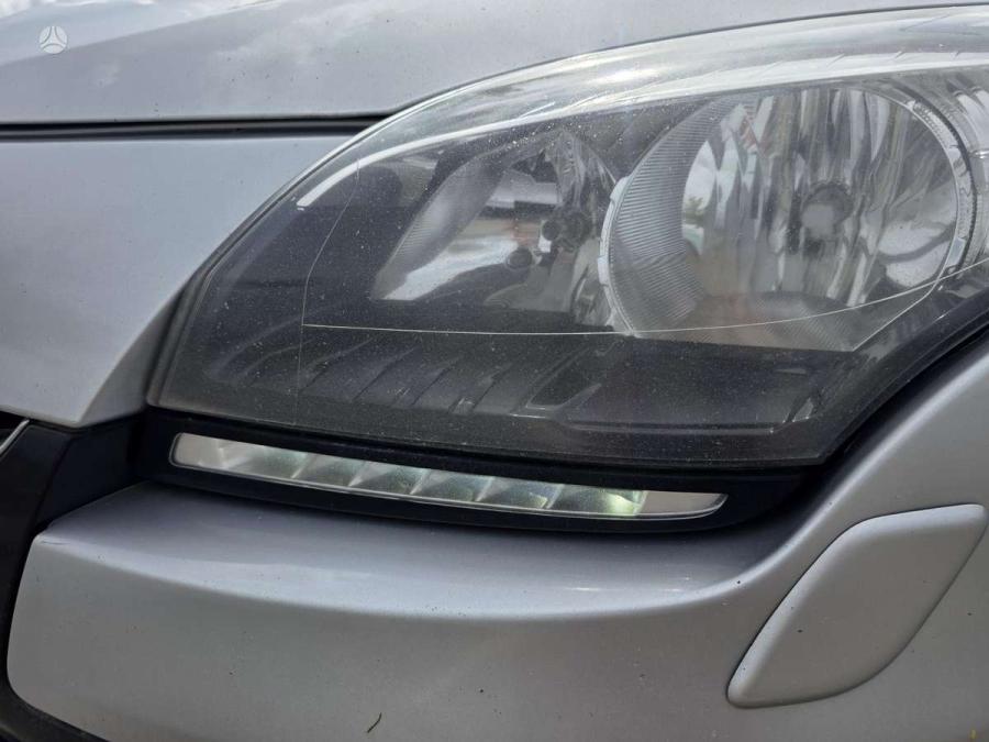 Grey Renault Megane 2012 in Marijampole, with an engine capacity of 1.46 L and mileage of 268 thousand km for 2950 €, photo 16 on AUTOMOTO.COM.LV
