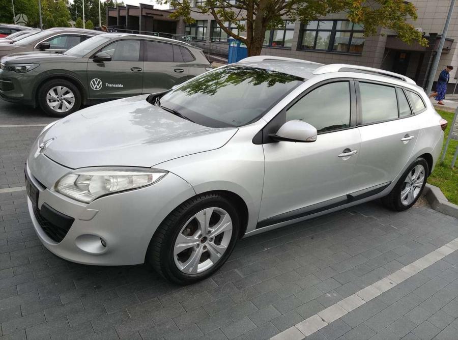 Pelēks Renault Megane 2012 Šauļi, ar dzinēja tilpumu 1.46 L un nobraukumu 275 tūkst. km par 2750 €, foto 1 vietnē AUTOMOTO.COM.LV