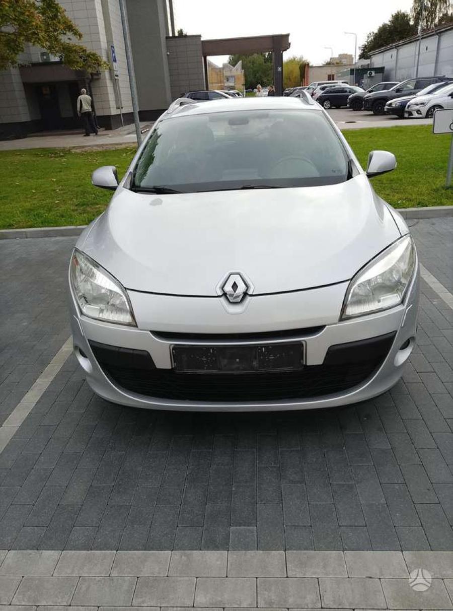 Pelēks Renault Megane 2012 Šauļi, ar dzinēja tilpumu 1.46 L un nobraukumu 275 tūkst. km par 2750 €, foto 3 vietnē AUTOMOTO.COM.LV