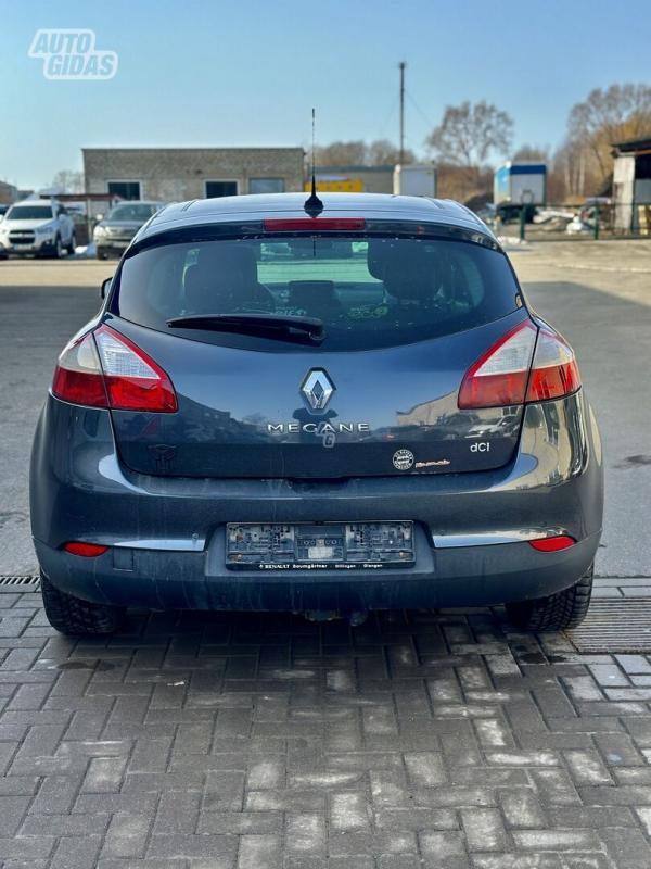 Grey Renault Megane 2013 in Kretinga, with an engine capacity of 1.50 L and mileage of 300 thousand km for 2500 €, photo 7 on AUTOMOTO.COM.LV