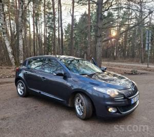 Grey Renault Megane 2013 in Riga, with an engine capacity of 1.50 L and mileage of 237 thousand km for 3500 €, photo  on AUTOMOTO.COM.LV