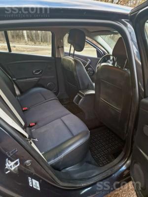 Pelēks Renault Megane 2013 Rīga, ar dzinēja tilpumu 1.50 L un nobraukumu 237 tūkst. km par 3500 €, foto 14 vietnē AUTOMOTO.COM.LV