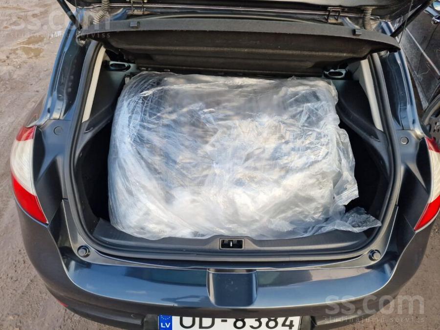 Pelēks Renault Megane 2013 Rīga, ar dzinēja tilpumu 1.50 L un nobraukumu 237 tūkst. km par 3500 €, foto 16 vietnē AUTOMOTO.COM.LV