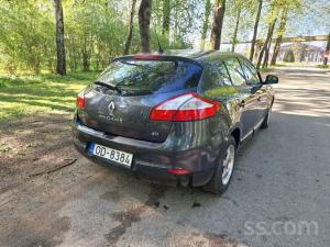 Pelēks Renault Megane 2013 Rīga, ar dzinēja tilpumu 1.50 L un nobraukumu 237 tūkst. km par 3790 €, foto 5 vietnē AUTOMOTO.COM.LV