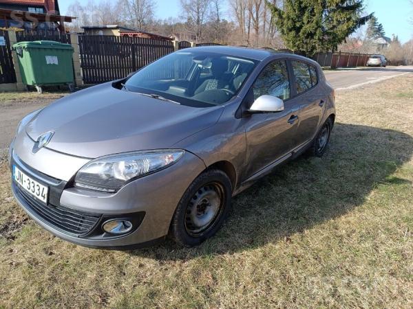 Pelēks Renault Megane 2013 Rīga, ar dzinēja tilpumu 1.50 L un nobraukumu 289 tūkst. km par 2600 €, foto 6 vietnē AUTOMOTO.COM.LV