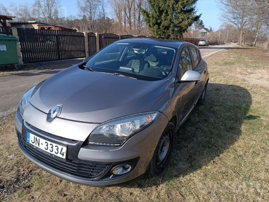 Pelēks Renault Megane 2013 Rīga, ar dzinēja tilpumu 1.50 L un nobraukumu 289 tūkst. km par 2600 €, foto 10 vietnē AUTOMOTO.COM.LV