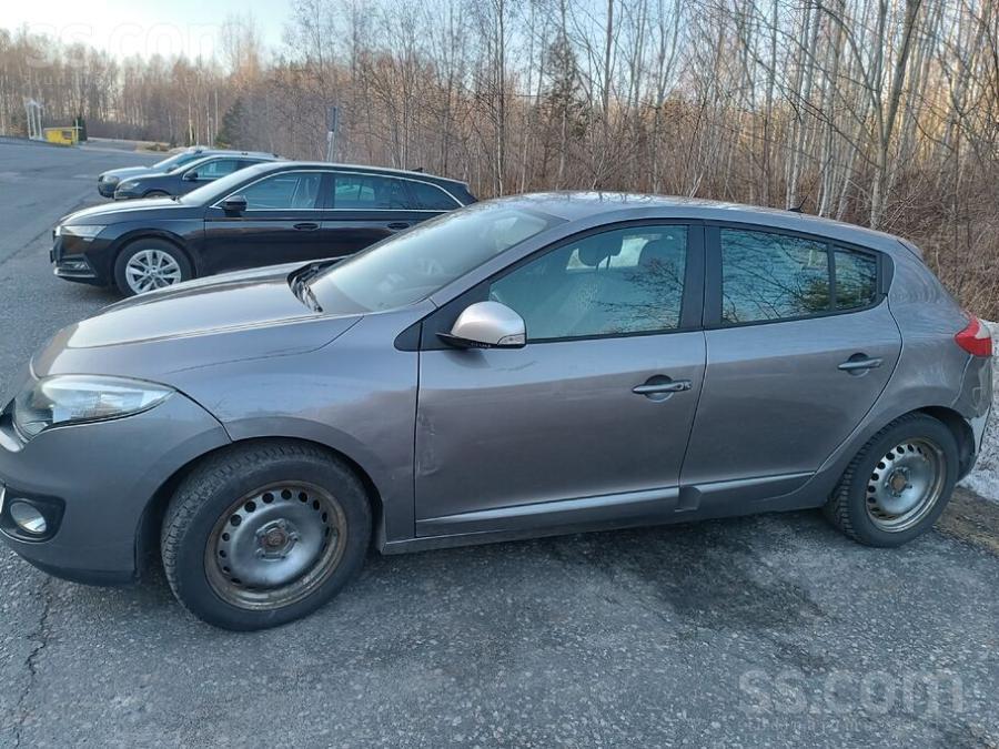 Pelēks Renault Megane 2013 Rīga, ar dzinēja tilpumu 1.50 L un nobraukumu 289 tūkst. km par 2600 €, foto 11 vietnē AUTOMOTO.COM.LV