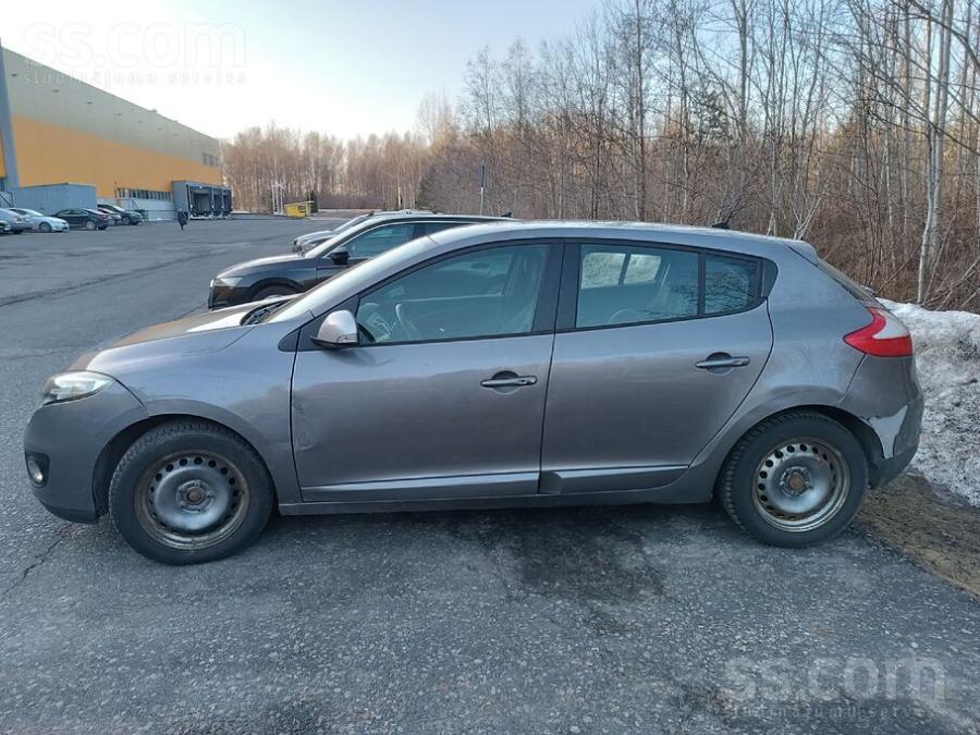 Pelēks Renault Megane 2013 Rīga, ar dzinēja tilpumu 1.50 L un nobraukumu 289 tūkst. km par 2600 €, foto 13 vietnē AUTOMOTO.COM.LV