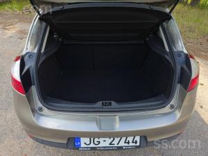 Grey Renault Megane 2013 in Jurmala, with an engine capacity of 1.60 L and mileage of 135 thousand km for 3800 €, photo 8 on AUTOMOTO.COM.LV