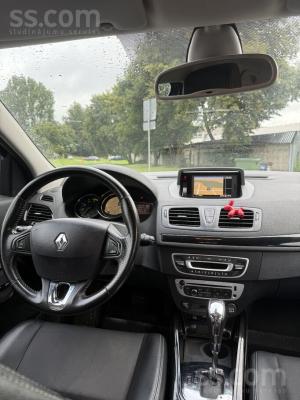 Pelēks Renault Megane 2013 Rīga, ar dzinēja tilpumu 1.50 L un nobraukumu 238 tūkst. km par 3750 €, foto 15 vietnē AUTOMOTO.COM.LV