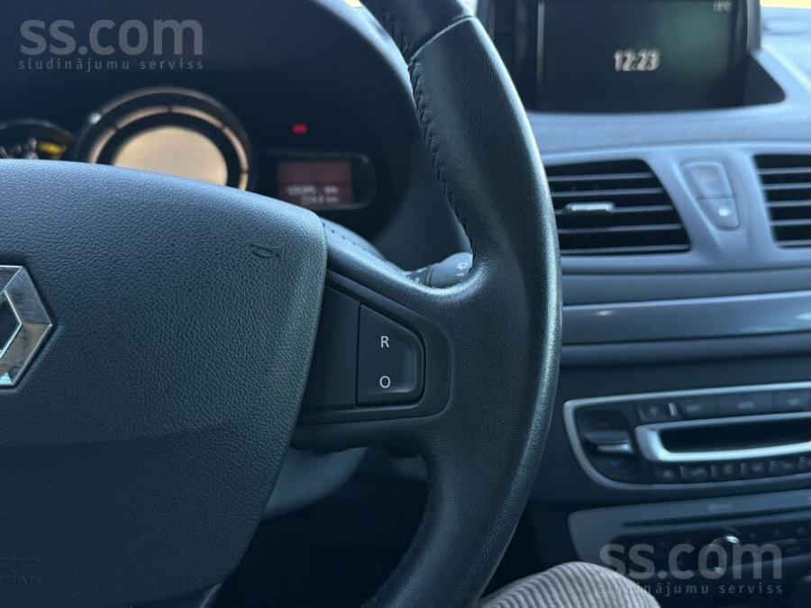 Grey Renault Megane 2014 in Liepaja, with an engine capacity of 1.20 L and mileage of 125 thousand km for 4500 €, photo 20 on AUTOMOTO.COM.LV