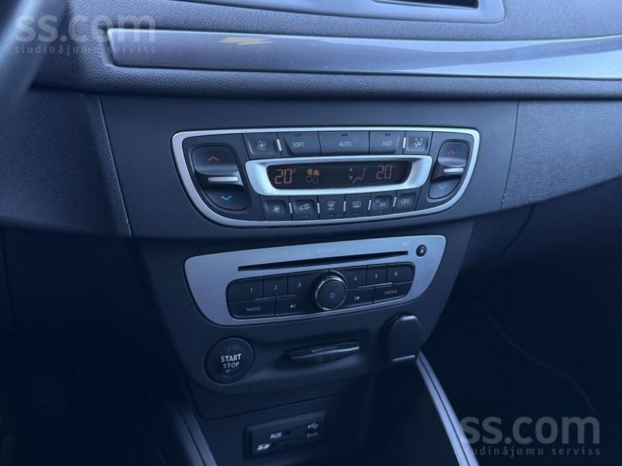 Grey Renault Megane 2014 in Liepaja, with an engine capacity of 1.20 L and mileage of 125 thousand km for 4500 €, photo 22 on AUTOMOTO.COM.LV