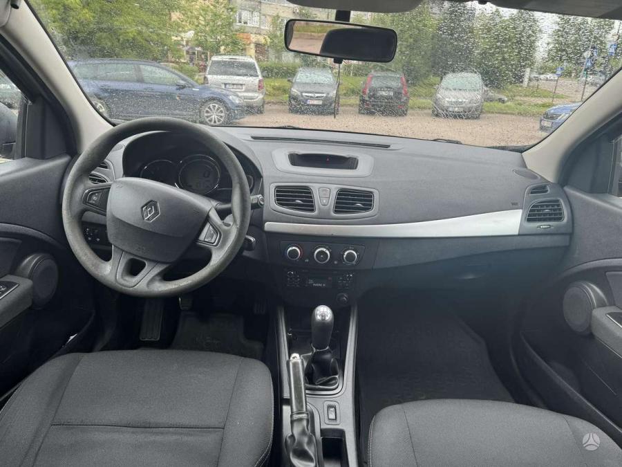 Pelēks Renault Megane 2014 Viļņa, ar dzinēja tilpumu 1.60 L un nobraukumu 250 tūkst. km par 2399 €, foto 8 vietnē AUTOMOTO.COM.LV