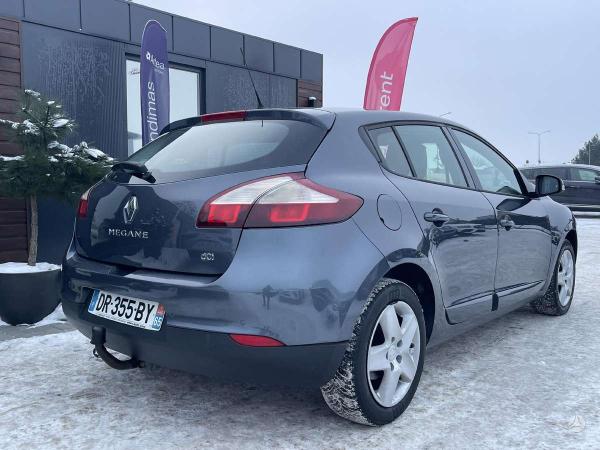 Pelēks Renault Megane 2015 Tauragė, ar dzinēja tilpumu 1.46 L un nobraukumu 225 tūkst. km par 3800 €, foto 4 vietnē AUTOMOTO.COM.LV