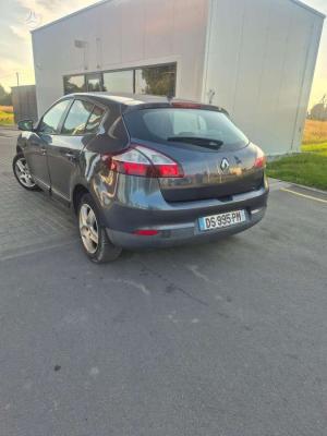 Pelēks Renault Megane 2015 Tauragė, ar dzinēja tilpumu 1.46 L un nobraukumu 274 tūkst. km par 3500 €, foto 8 vietnē AUTOMOTO.COM.LV