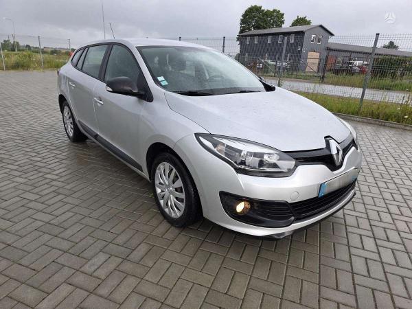 Pelēks Renault Megane 2015 Tauragė, ar dzinēja tilpumu 1.46 L un nobraukumu 320 tūkst. km par 2700 €, foto 2 vietnē AUTOMOTO.COM.LV