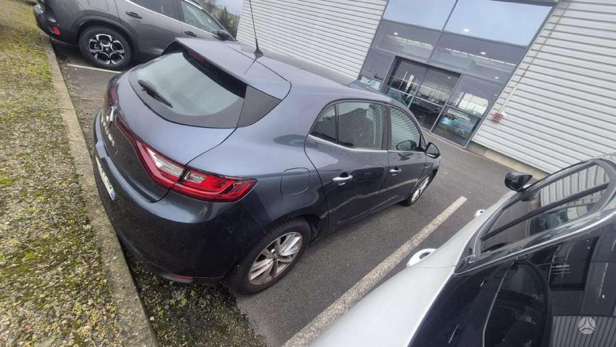 Grey Renault Megane 2016 in Taurage, with an engine capacity of 1.20 L and mileage of 90 thousand km for 6200 €, photo 4 on AUTOMOTO.COM.LV