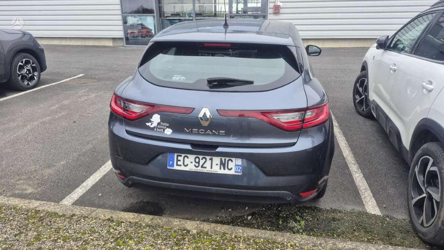Grey Renault Megane 2016 in Taurage, with an engine capacity of 1.20 L and mileage of 90 thousand km for 6200 €, photo 6 on AUTOMOTO.COM.LV