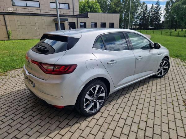 Pelēks Renault Megane 2016 Tauragė, ar dzinēja tilpumu 1.46 L un nobraukumu 188 tūkst. km par 7250 €, foto 5 vietnē AUTOMOTO.COM.LV