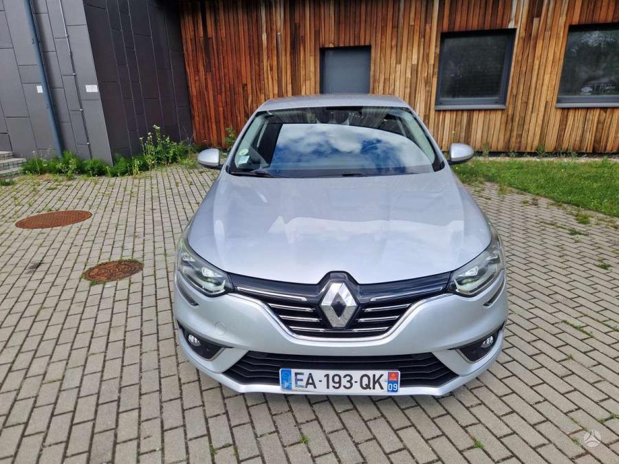 Pelēks Renault Megane 2016 Tauragė, ar dzinēja tilpumu 1.46 L un nobraukumu 188 tūkst. km par 7250 €, foto 3 vietnē AUTOMOTO.COM.LV