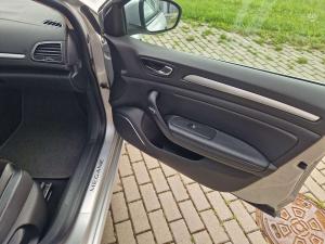 Pelēks Renault Megane 2016 Tauragė, ar dzinēja tilpumu 1.46 L un nobraukumu 188 tūkst. km par 7250 €, foto 14 vietnē AUTOMOTO.COM.LV