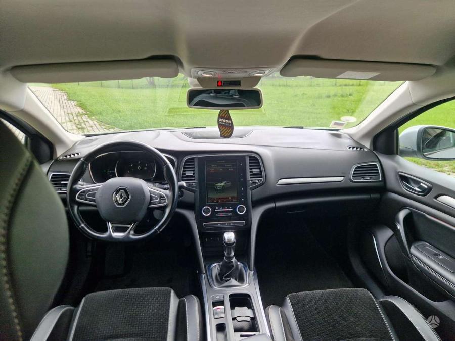 Pelēks Renault Megane 2016 Tauragė, ar dzinēja tilpumu 1.46 L un nobraukumu 188 tūkst. km par 7250 €, foto 17 vietnē AUTOMOTO.COM.LV